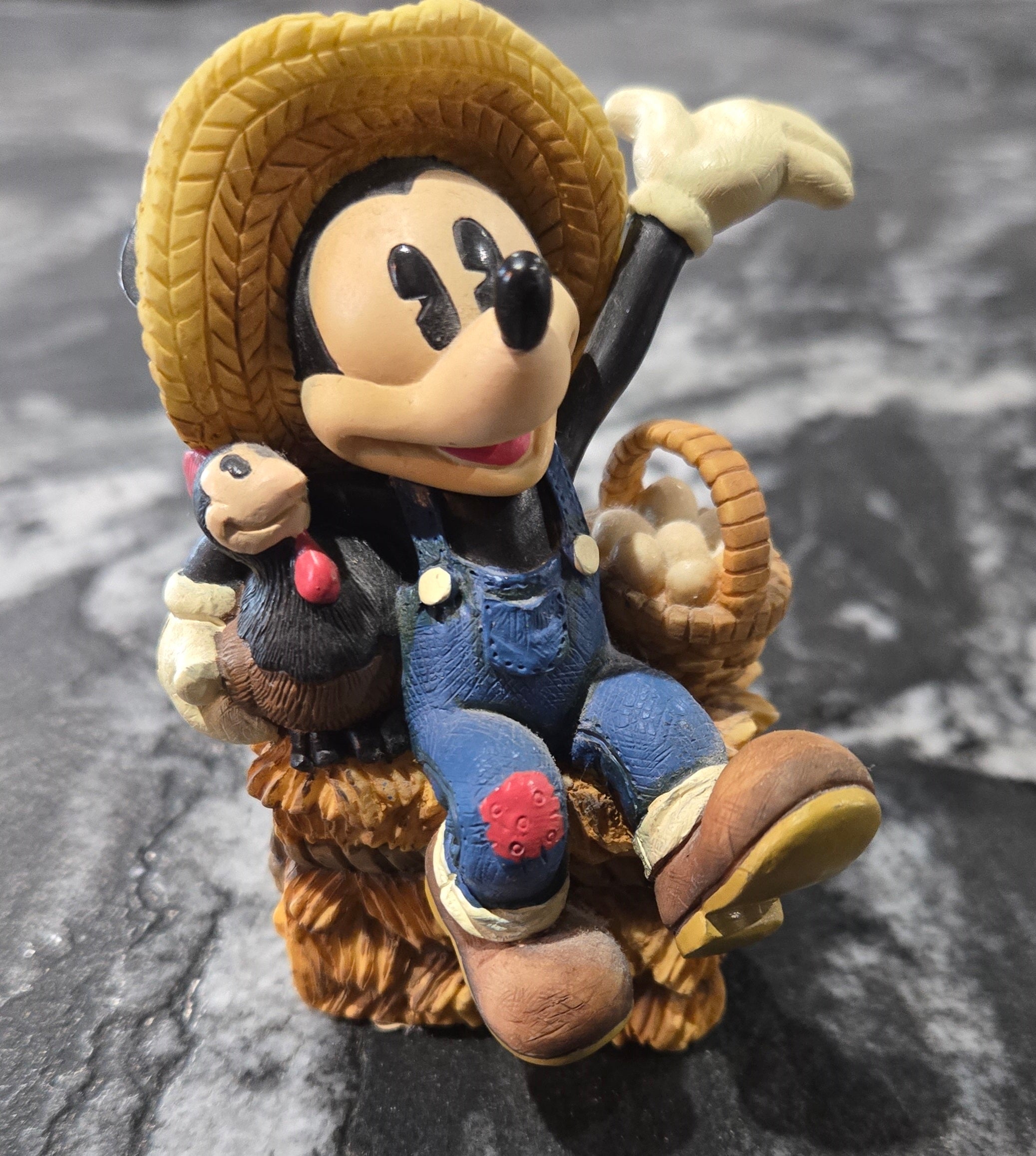 Disney Mickey Mouse - You're Egg-stra Special Figurine by Enesco ...